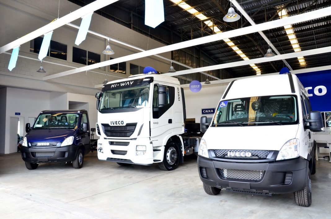 Cofipe inaugura concessionária Iveco em Santos (SP) - Transporte Mundial