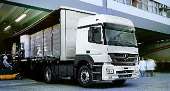 Axor 1933 - Transporte Mundial