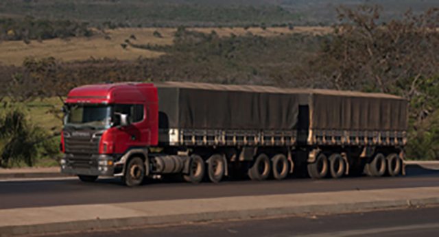 R 560 LA 6x4 RB662+R660 V8 - Streamline/Highline - Transporte Mundial