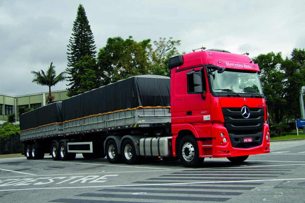 MB Actros 2651: opção frente ao líder Scania R 440 - Transporte Mundial