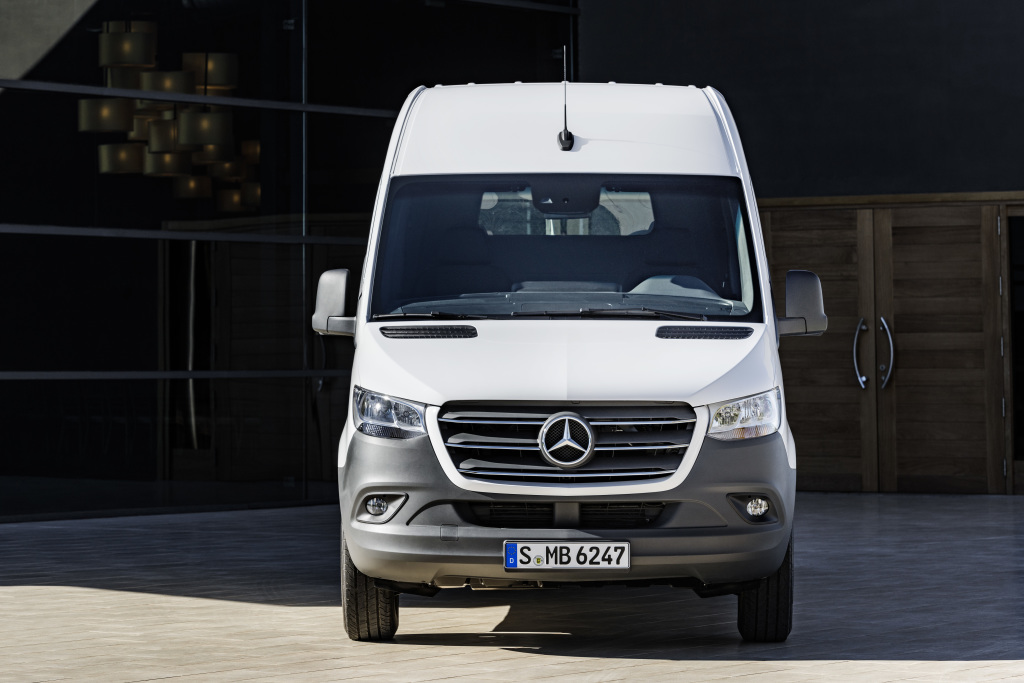 Mercedes-Benz apresenta nova geração da Sprinter - Transporte Mundial