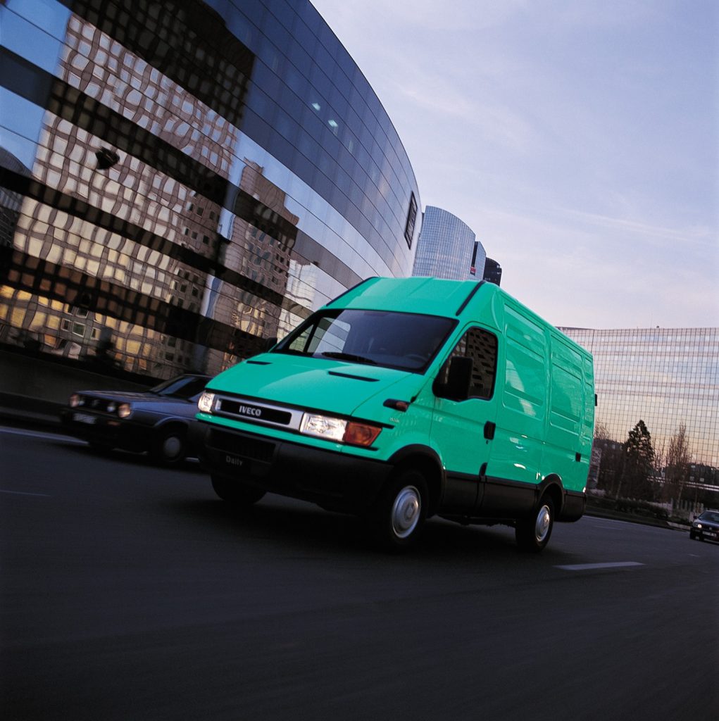 Daily se torna 'quarentão' de sucesso da Iveco - Transporte Mundial