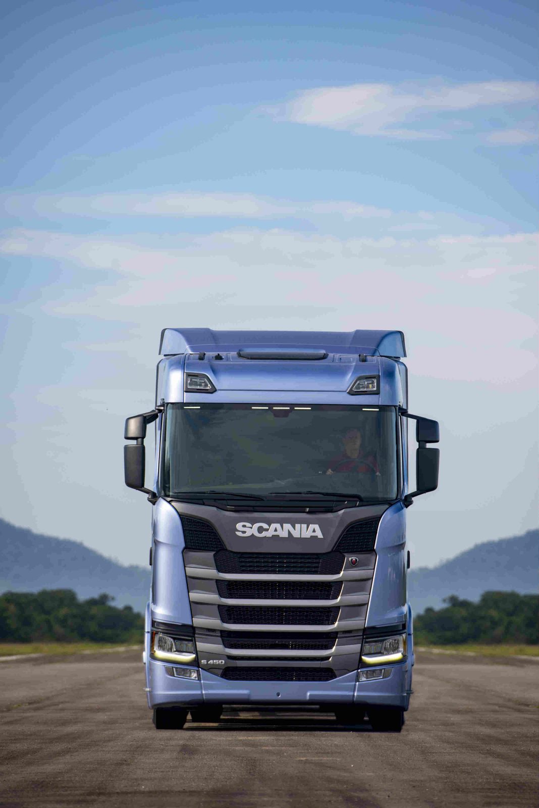 Scania anuncia nova geração de caminhões para o Brasil; motor de 540 cv ...
