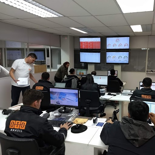 Sala de Controle Operacional (002) - Transporte Mundial