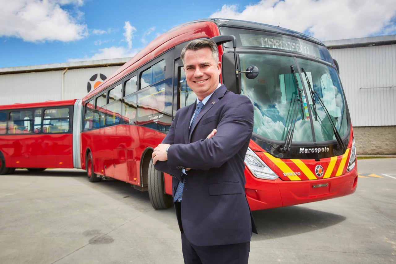 BRT da Colômbia renova frota com ônibus brasileiro e dá salto em ...