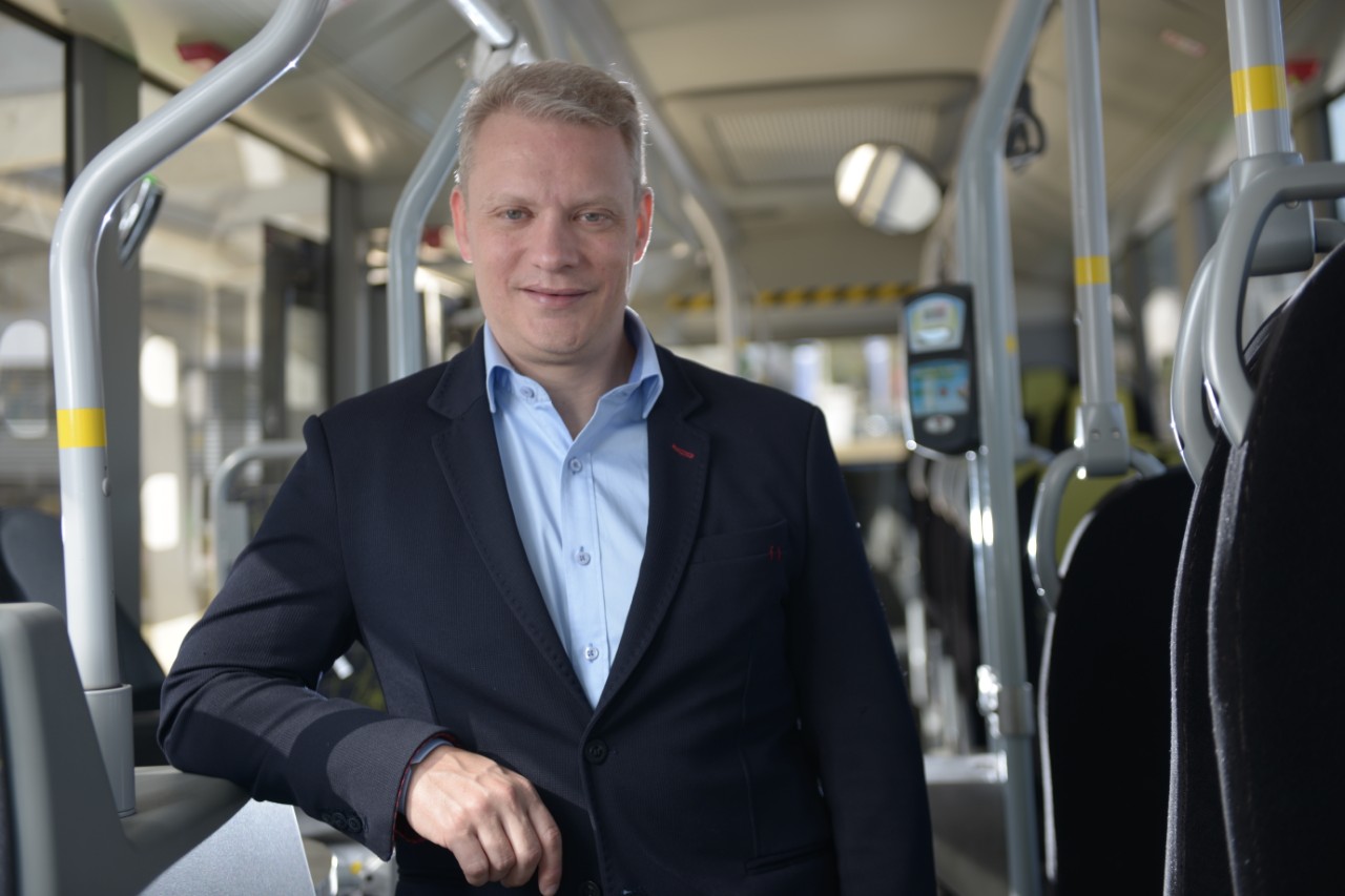 BRT da Colômbia renova frota com ônibus brasileiro e dá salto em ...