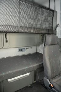 Mercedes-Benz Axor 2540 pode ser boa opção entre caminhões usados ...