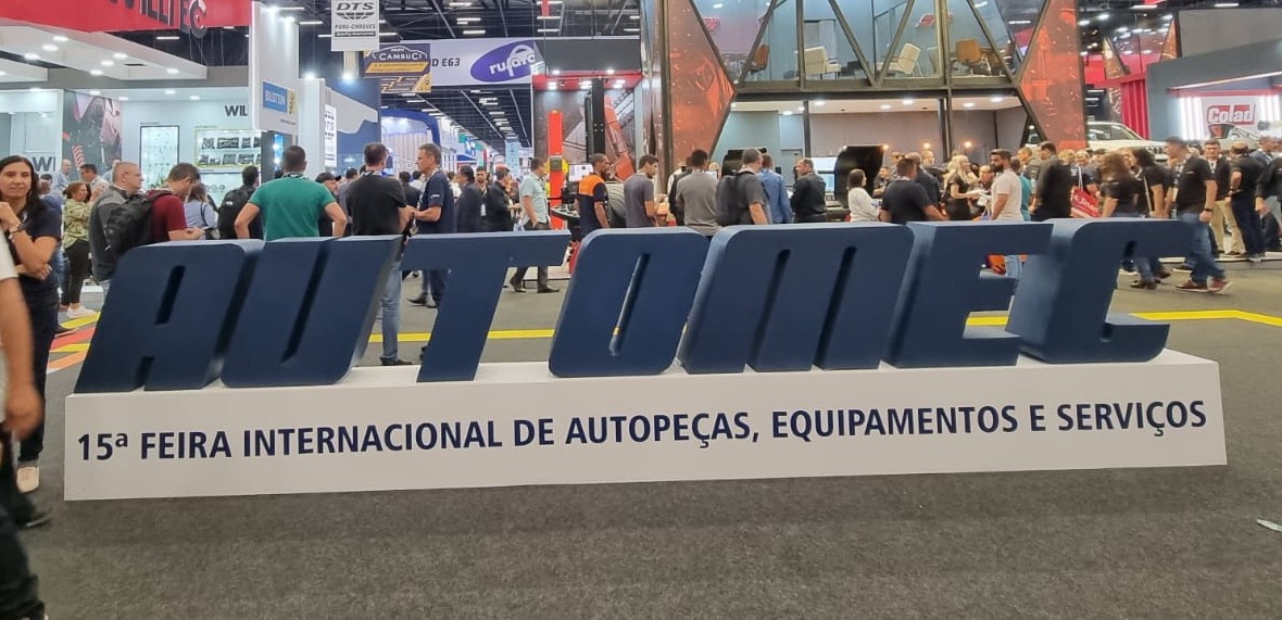 Automec - Transporte Mundial