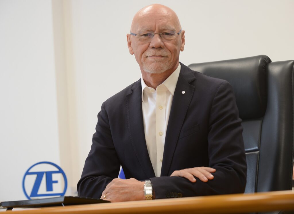 ZF comemora 65 anos de atuação no Brasil - Transporte Mundial