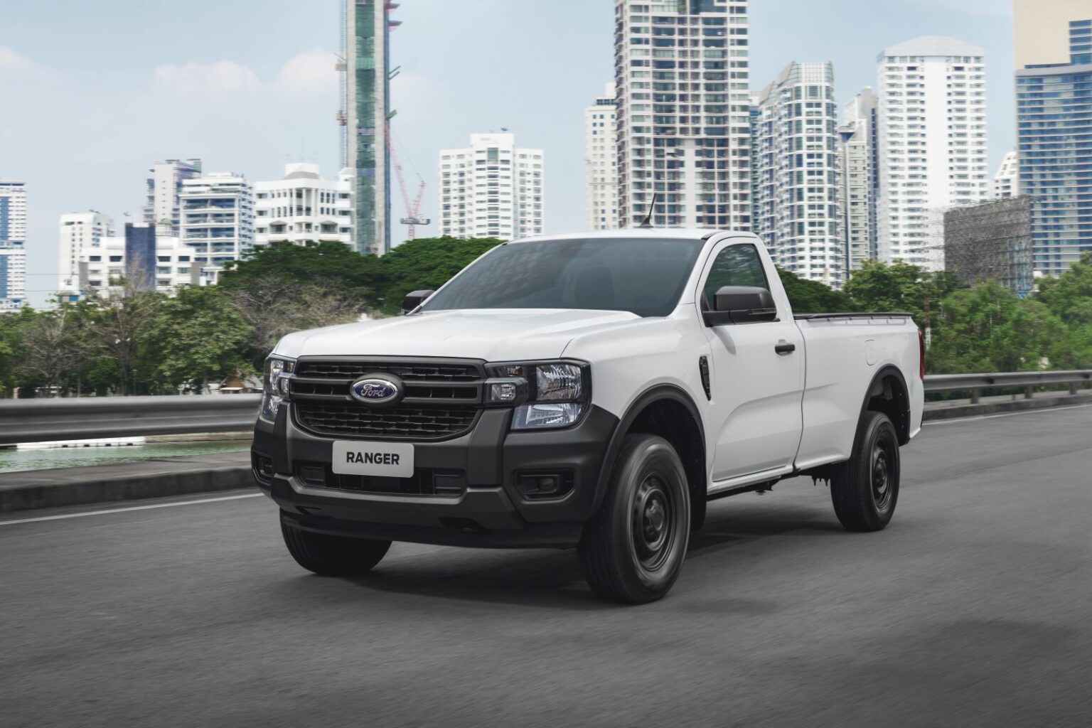 Ford Pro projeta salto em 2026 com Ranger de cabine simples ...
